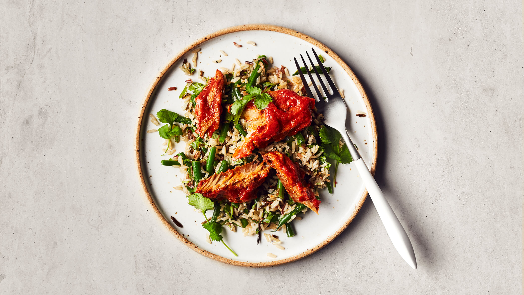 Smørbrød med makrell i tomat - Oppskrifter med makrell i tomat - King ...